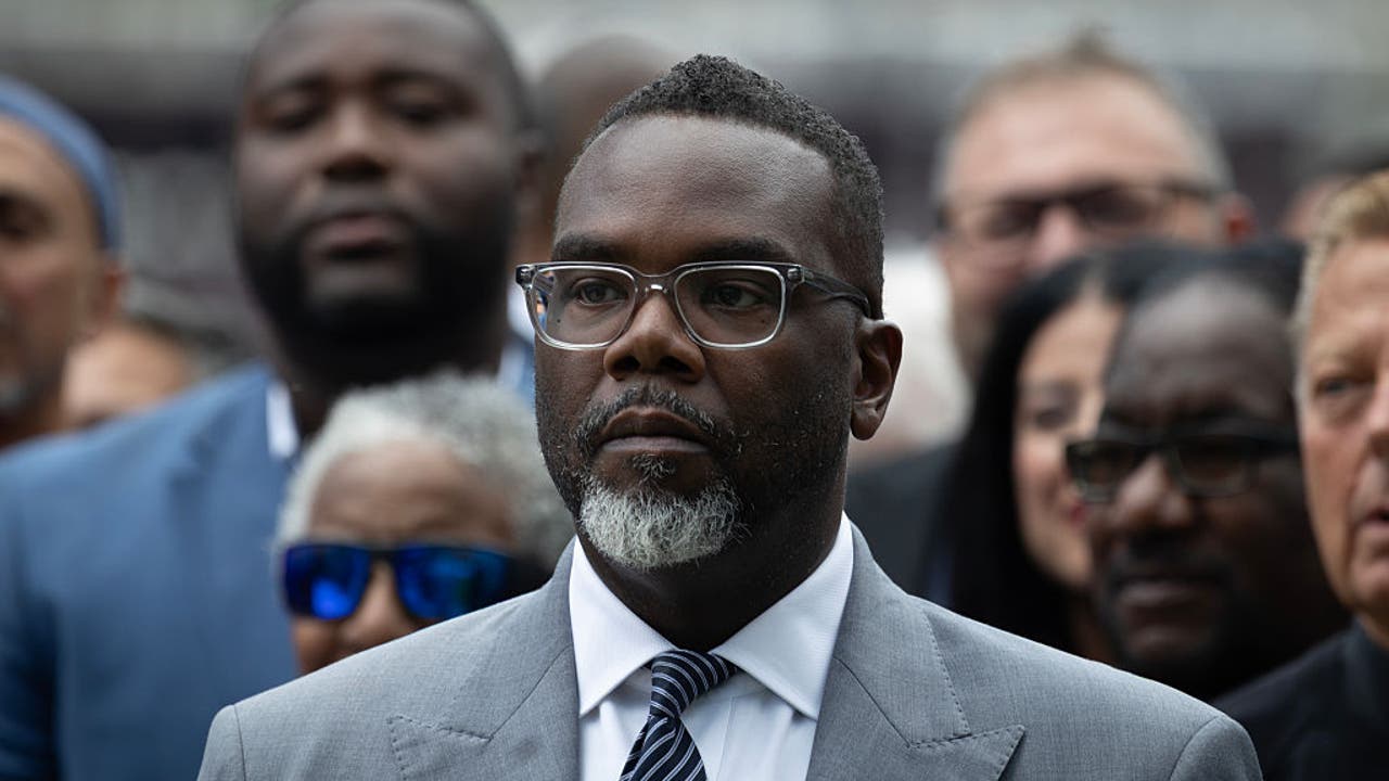 Chicago mayor expects $1.15B city budget deficit in 2026