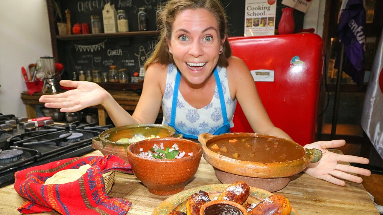 Learning to Make Real Guatemalan Food in Antigua