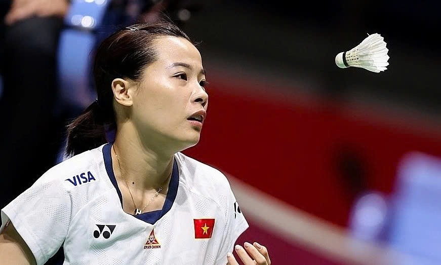 Vietnam number one badminton player returns to top 20 despite early ...