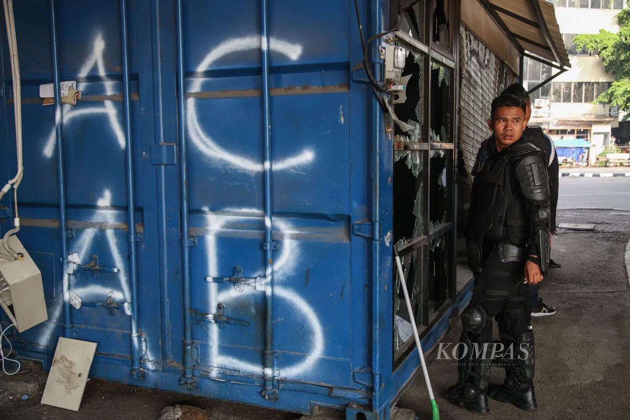 Banyak Bertebaran saat Demo, Sejak Kapan Slogan ACAB dan 1312 Mulai ...
