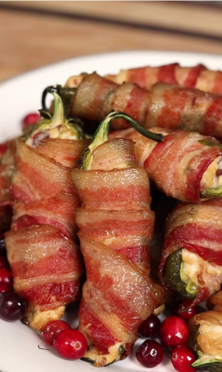 Cranberry Jalapeño Poppers – Sweet, Spicy & Delicious!