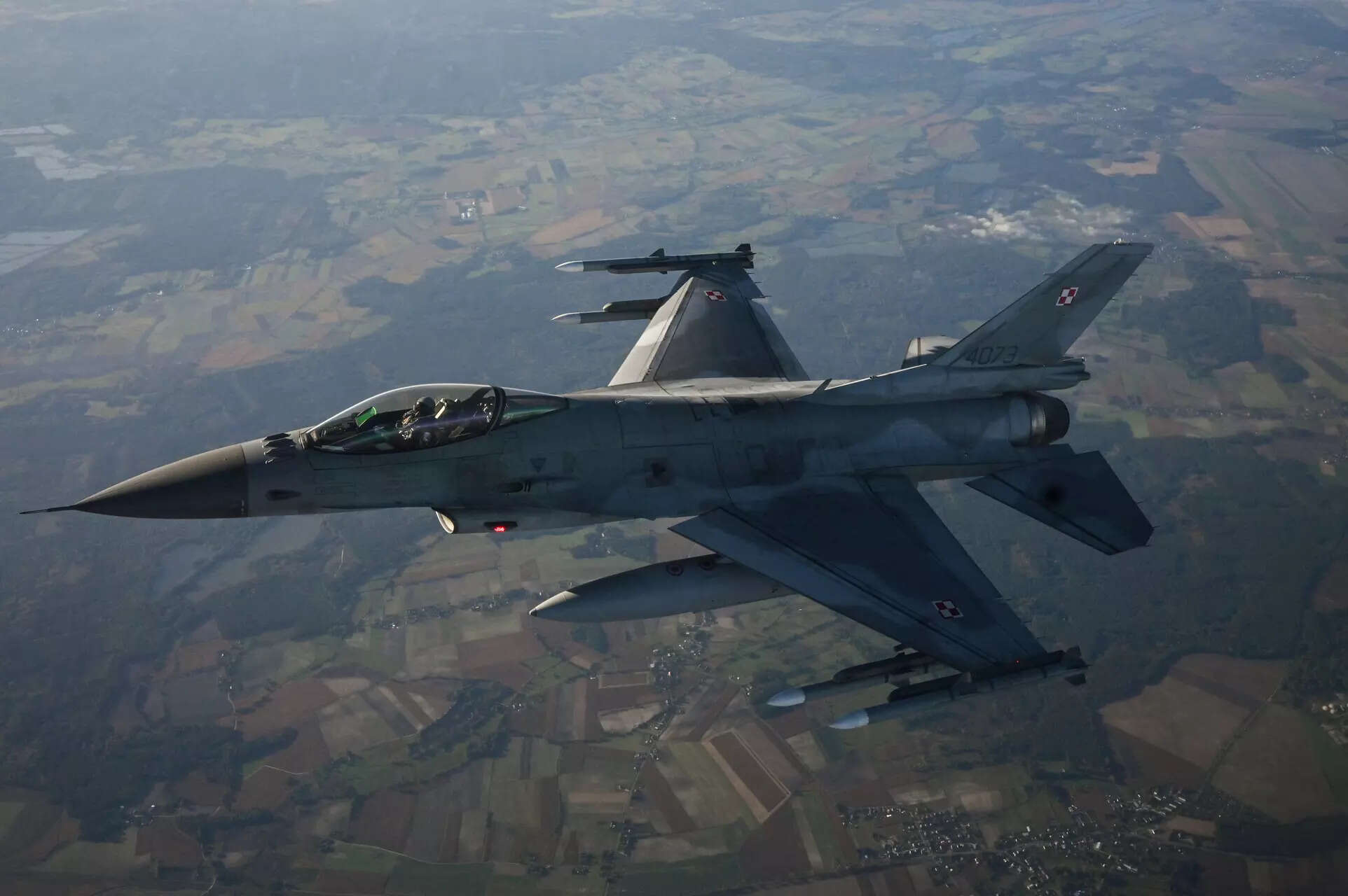 Polish Air Force F-16 crashes killing pilot Major Maciej ‘Slab ...