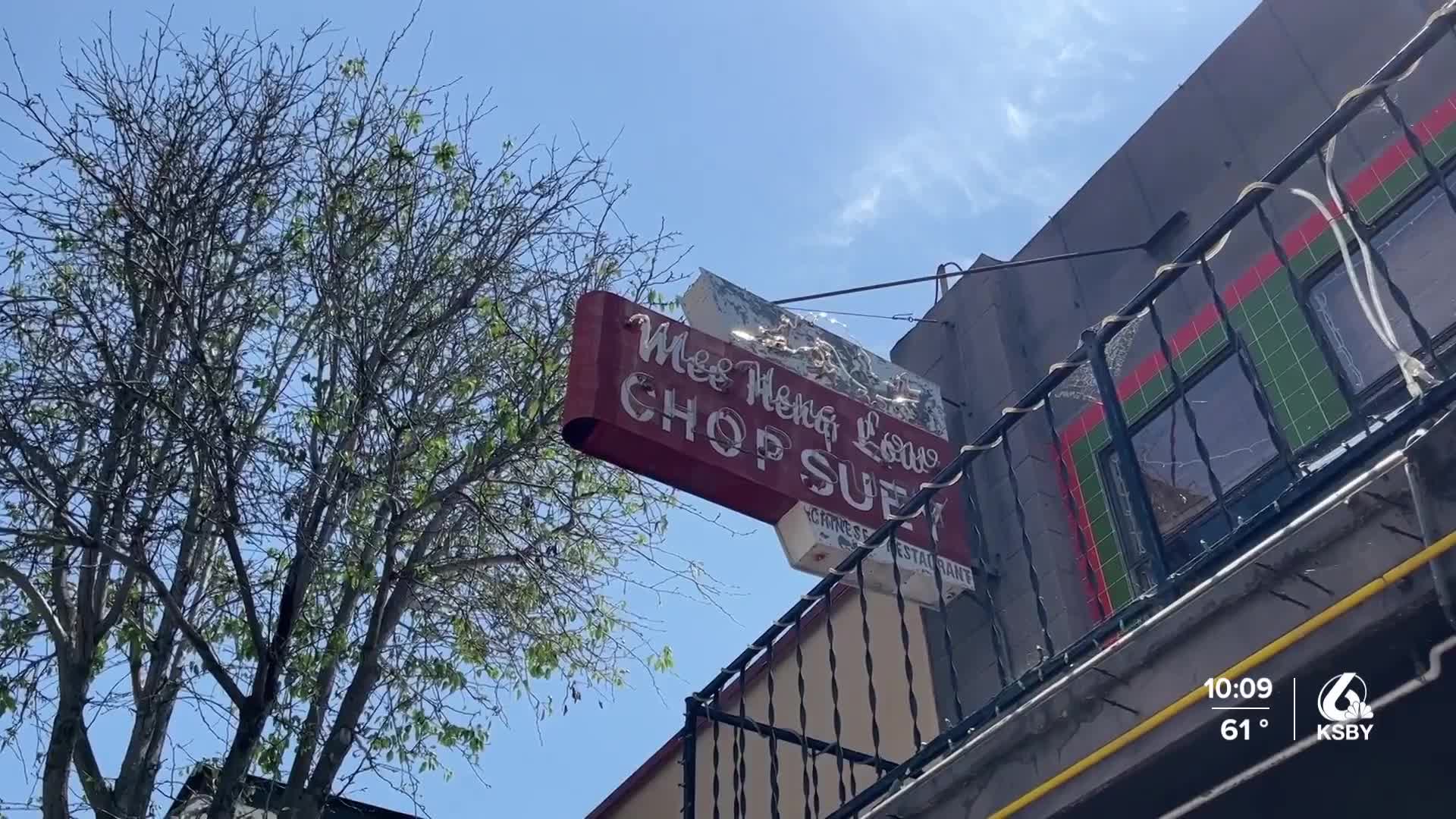 Iconic Mee Heng Low Noodle House receives $50,000 grant to fix neon sign