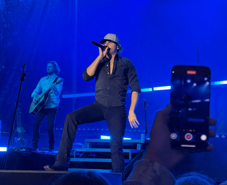'He's the next Morgan Wallen.' Tucker Wetmore excites crowd at Stark ...