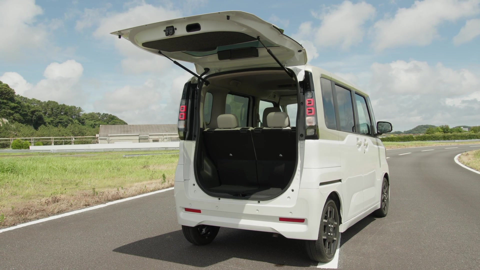 The new Nissan Roox Interior Design