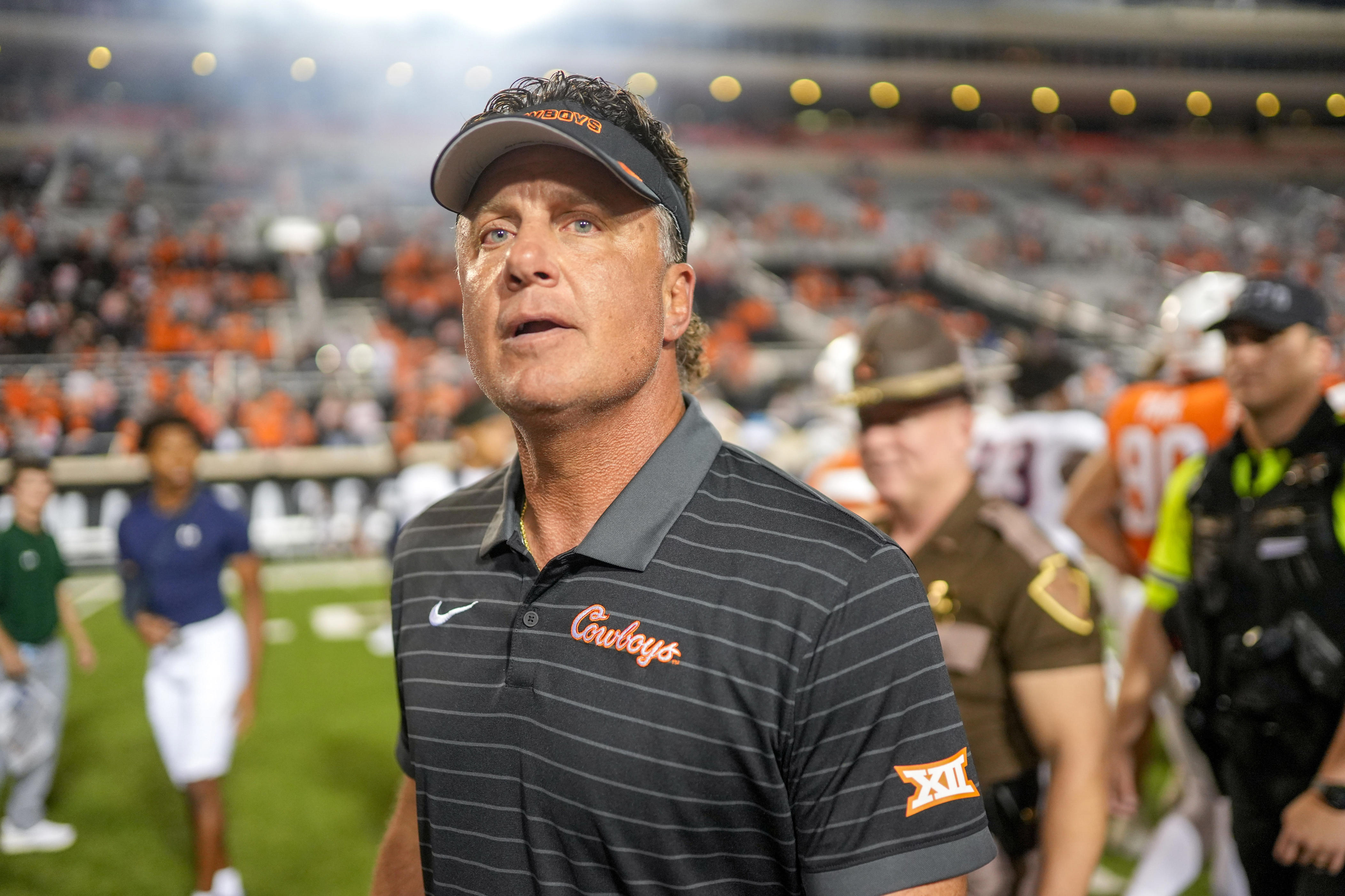 Oklahoma State football coach Mike Gundy clarifies comments about ...