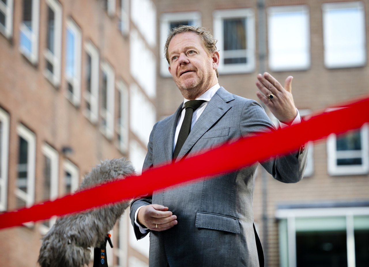 Hulp aan illegalen is ook strafbaar in nieuwe wet, stelt Raad van State