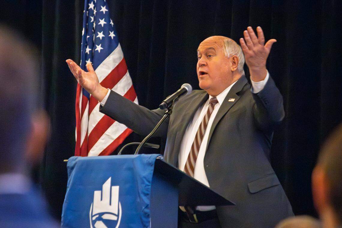 Taxes, ‘smart wall,' protests: Key takeaways from U.S. Rep. Estes ...