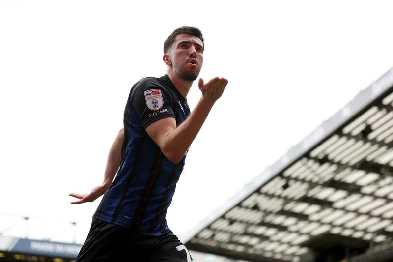 Dutch star signs for Spurs in initial €60 million deal, Azaz joins Boro