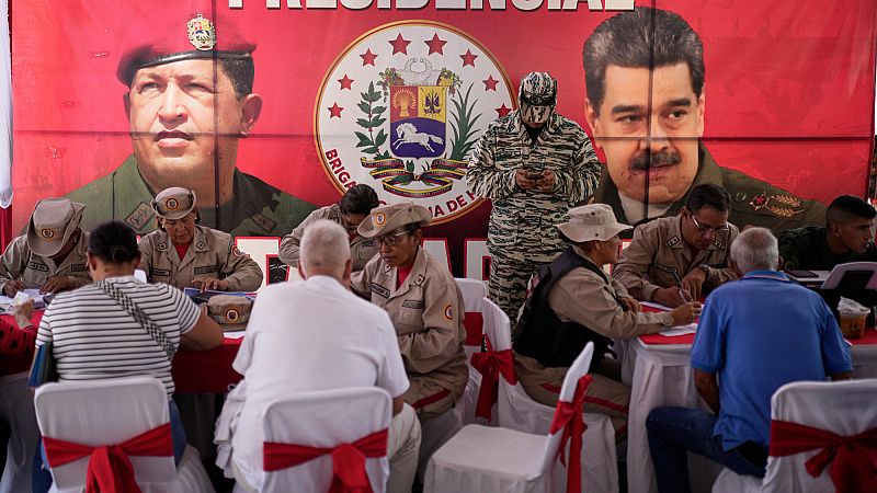 The US brings in a navy fleet to Venezuela's coast — but does the Suns ...
