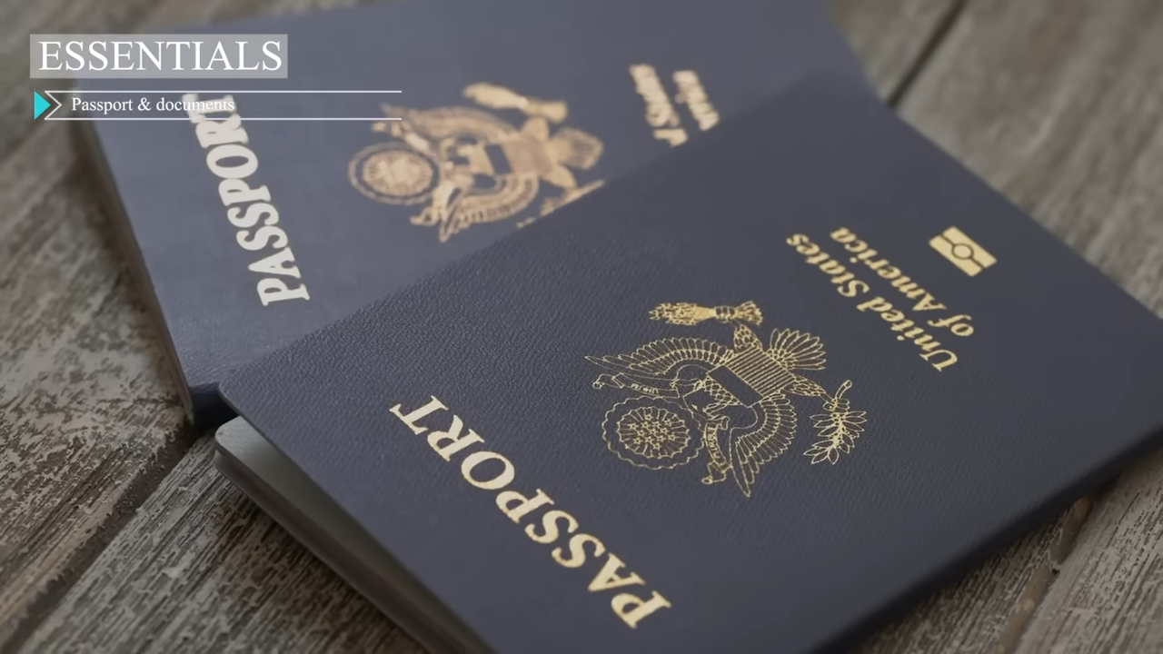 10 Personal Item Bag Essentials That Will Save Your Flight