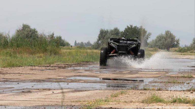 This Polaris RZR Drone Has a Machine Gun and a 1,000-pound Payload ...