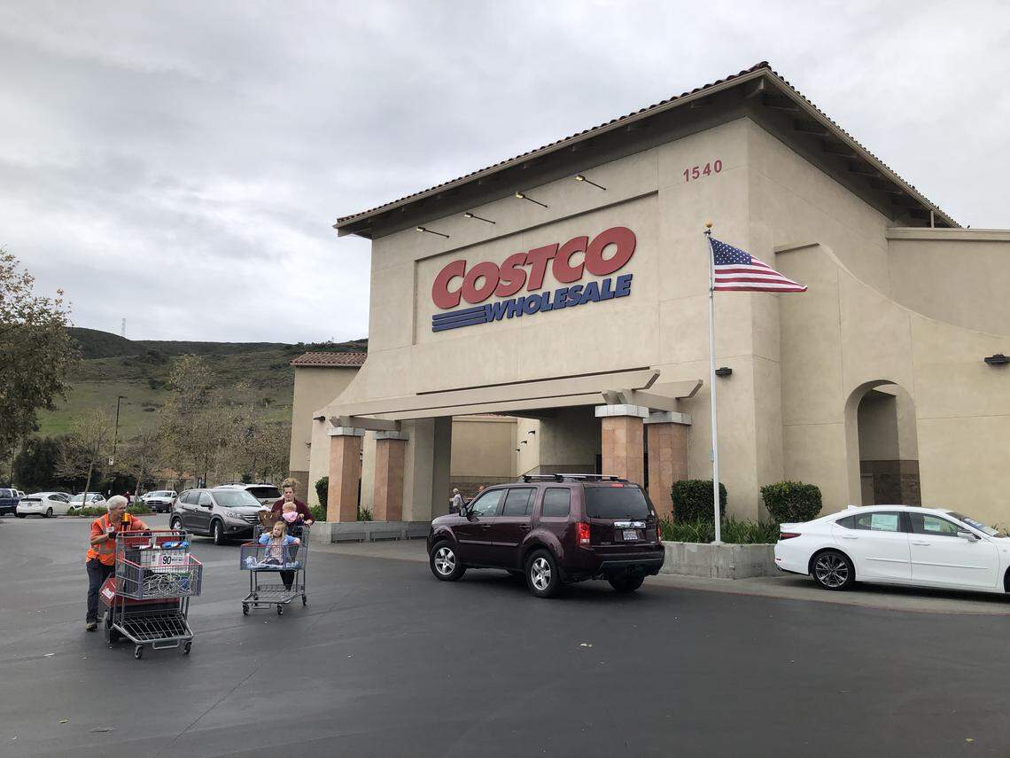 Which grocery stores stay open late on Christmas Eve in SLO County ...