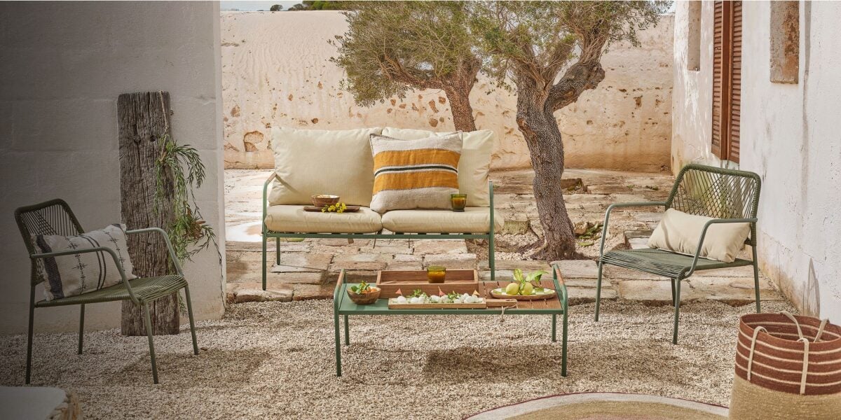 Arredo outdoor Coincasa: lo stile contemporaneo senza confini