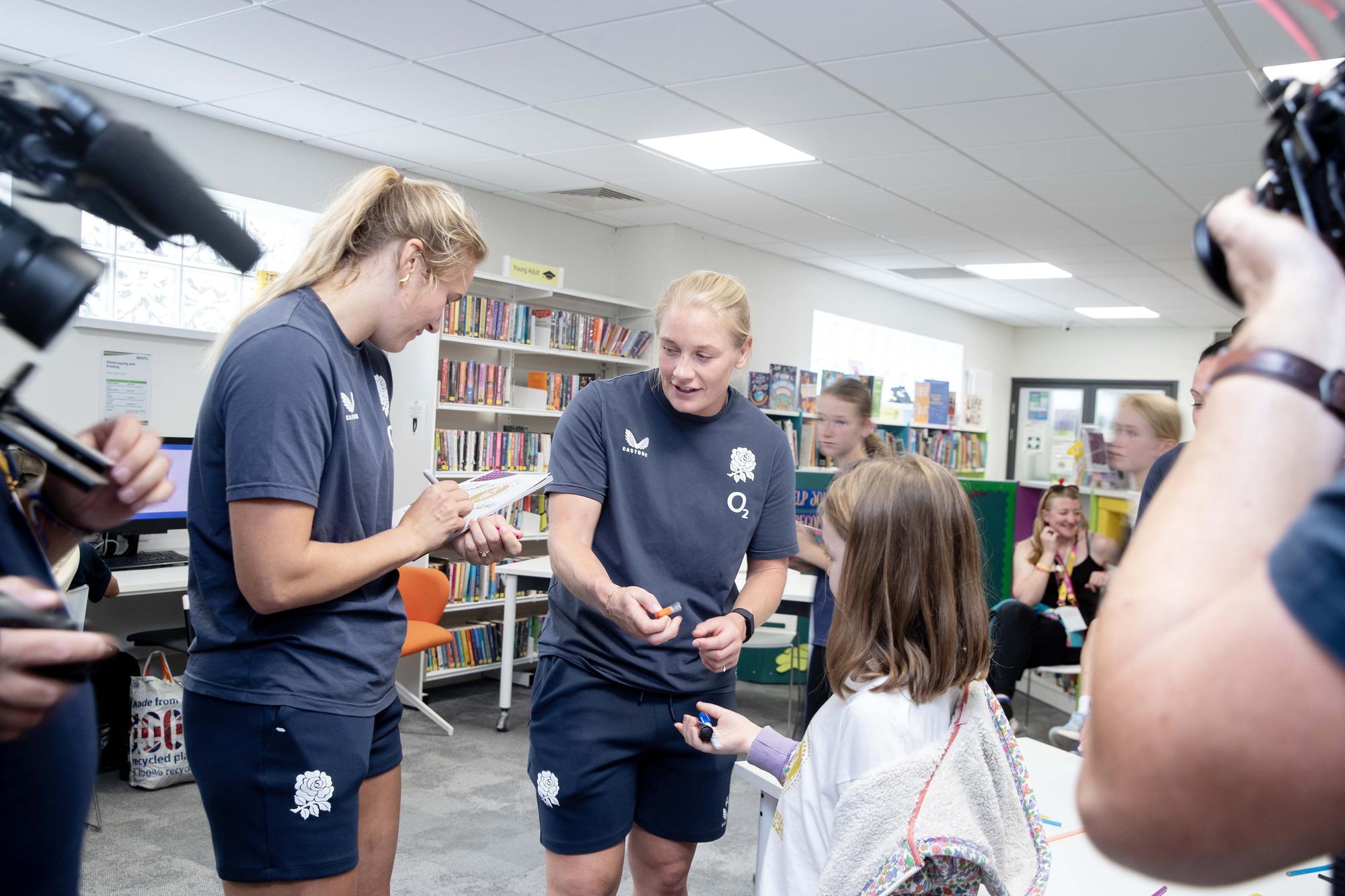In pictures: Red Roses meet fans ahead of next Women's Rugby World Cup ...