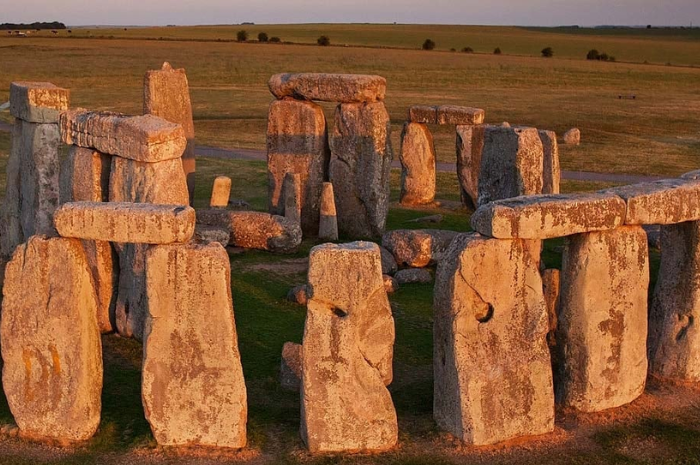 Stonehenge, Monumen Kuno yang Masih Berdiri Kokoh di Inggris dan Masuk ...