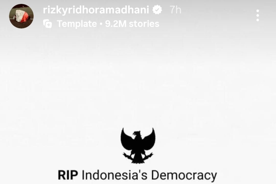 RIP Indonesia's Democracy: Bek Persija Jakarta Rizky Ridho Ikut Soroti ...