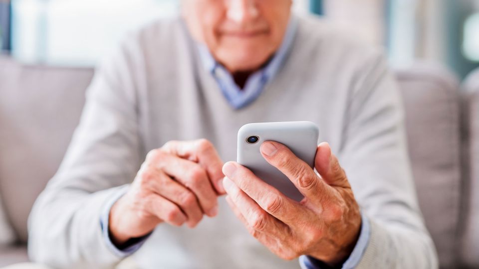 Social Security says agents answer the toll-free phone line in 8 ...