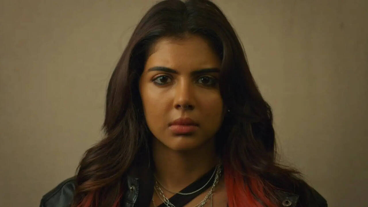 Lokah Twitter Review: Social Media Users Describe Kalyani Priyadarshan ...