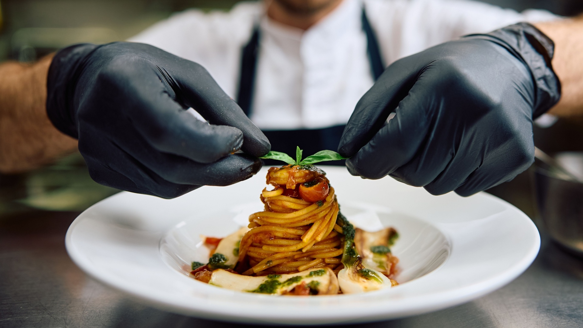 12 Things Restaurants Do To Food That Home Cooks Wouldn't Think Of