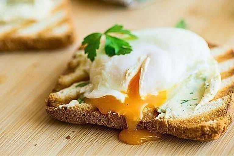 Poached eggs won't fall apart or be rubbery if you cook them using easy ...