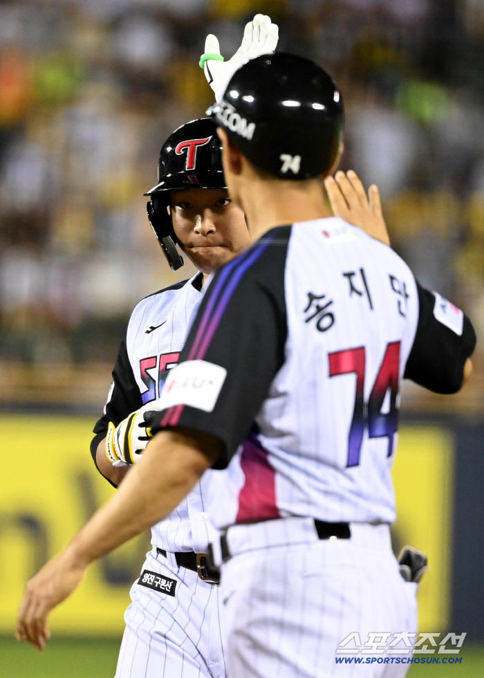 Park Kwan-woo continues his chances