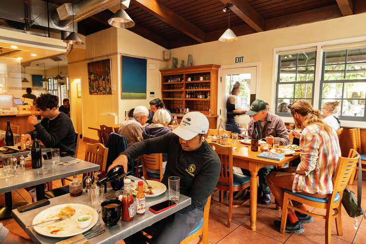 'Breaking my heart': Berkeley says goodbye to Rick & Ann's