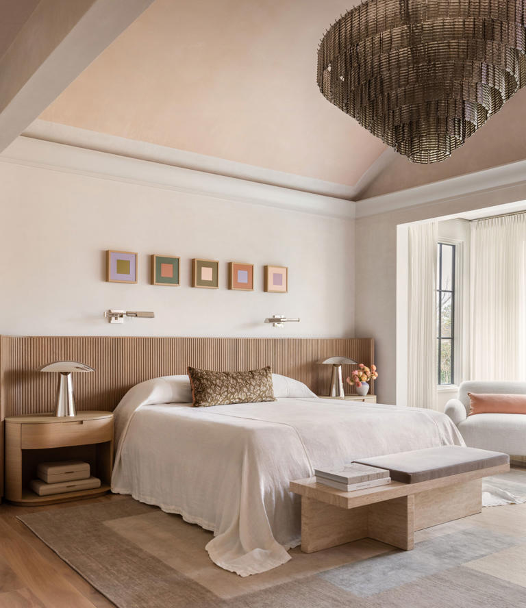 Well-Executed Minimalism Is the Goal in This Texas Tudor