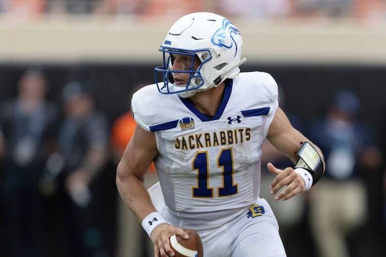 UAlbany football will face familiar quarterback at Iowa