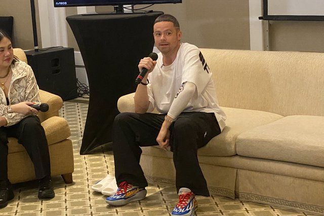 Basketball: 'The Professor' visits Manila