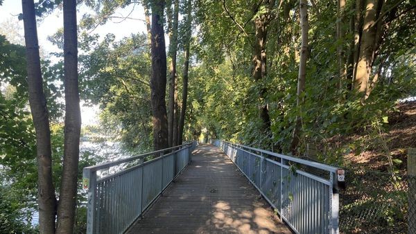 Einmal durch halb Berlin: So läuft es sich von Spandau nach Tempelhof