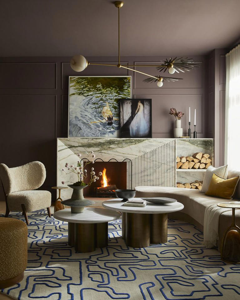 These designer-approved tricks will maximize seating in any tiny living ...