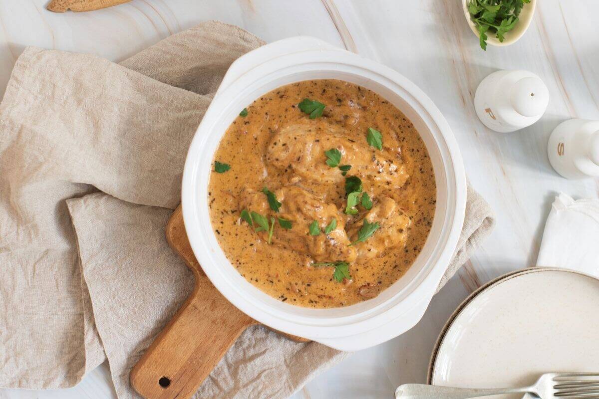 20 Low Carb Chicken Dinners That Turn Boring Diet Food Into Cravings