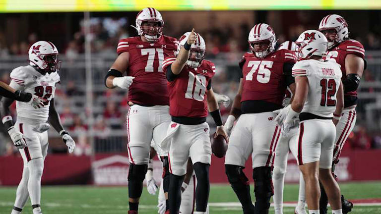 Wisconsin Badgers facing serious question mark on offensive line after ...
