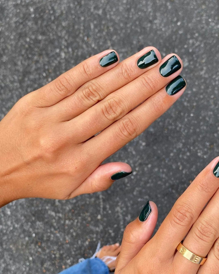 Our Guide To The Best Autumn Nails for 2025