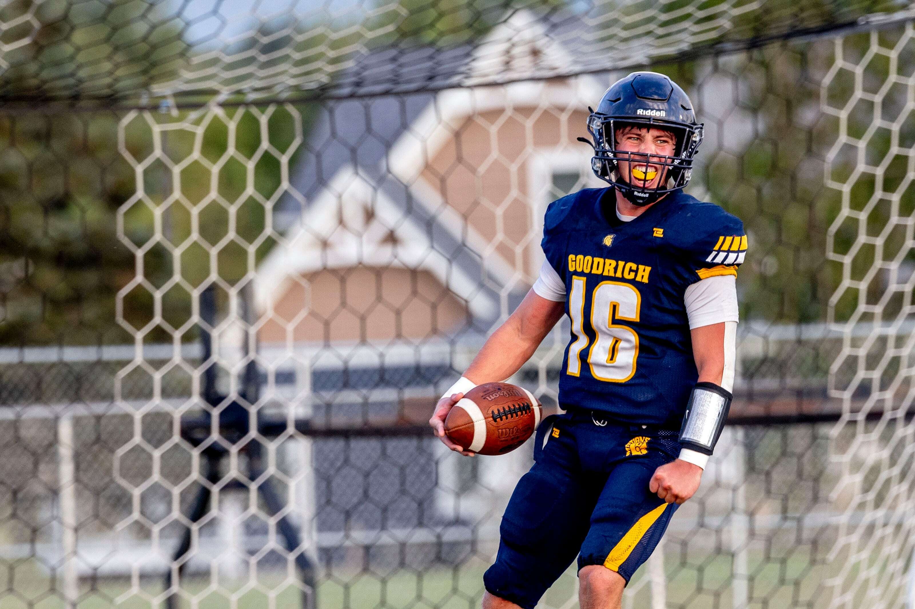 This Michigan football team does the Hokey Pokey after every win. That ...