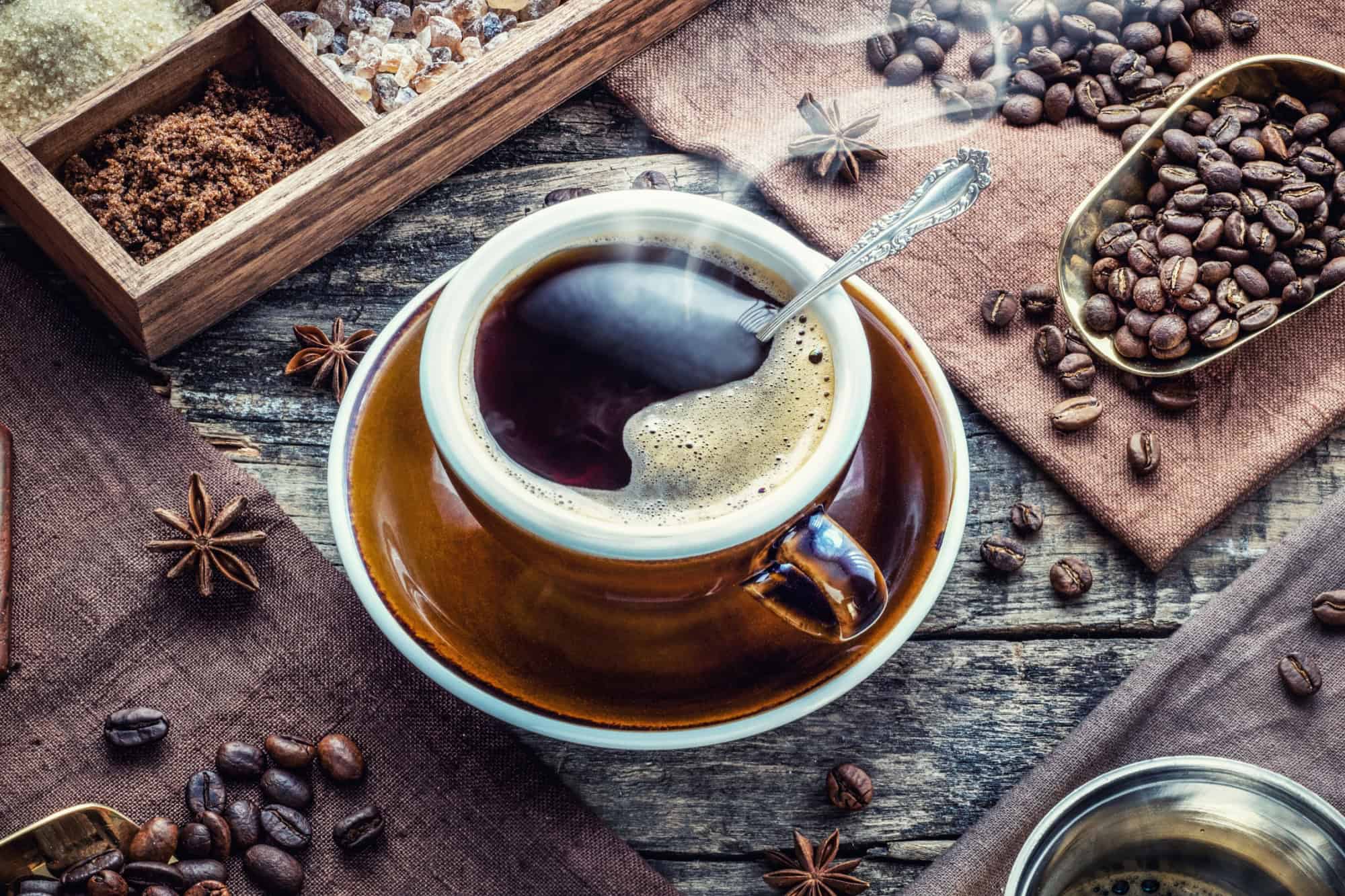 9 coffee drinks you always see on the menu, explained