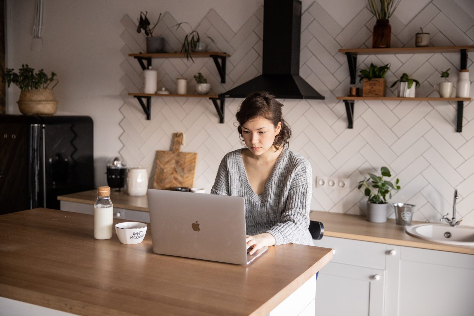 How to Identify Legitimate Work from Home Opportunities