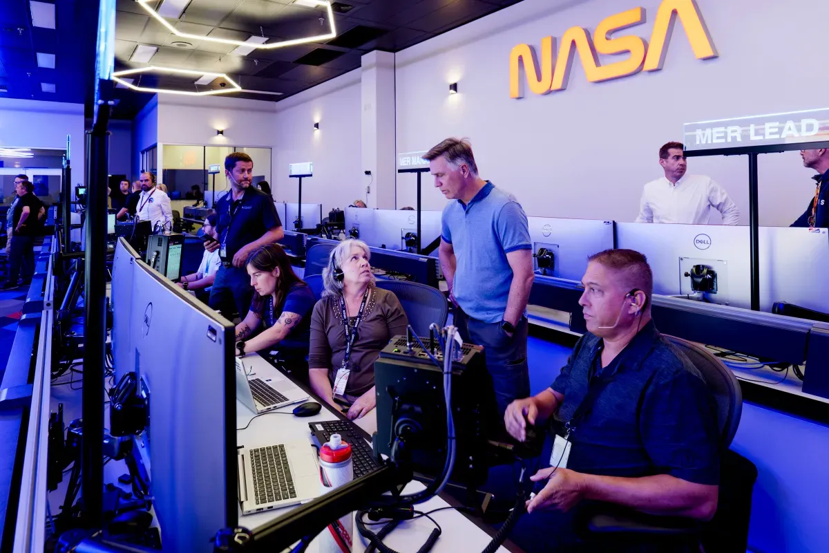 NASA debuts Artemis control room for astronaut lunar missions. When is ...