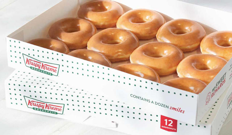 Enjoy $2 Dozens Of Krispy Kreme Doughnuts Over Labor Day Weekend: Here ...