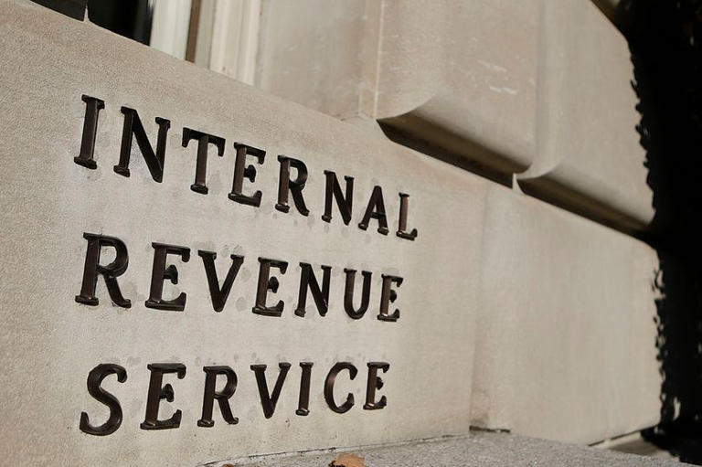 IRS issues major update on $1,390 stimulus check claim to Americans