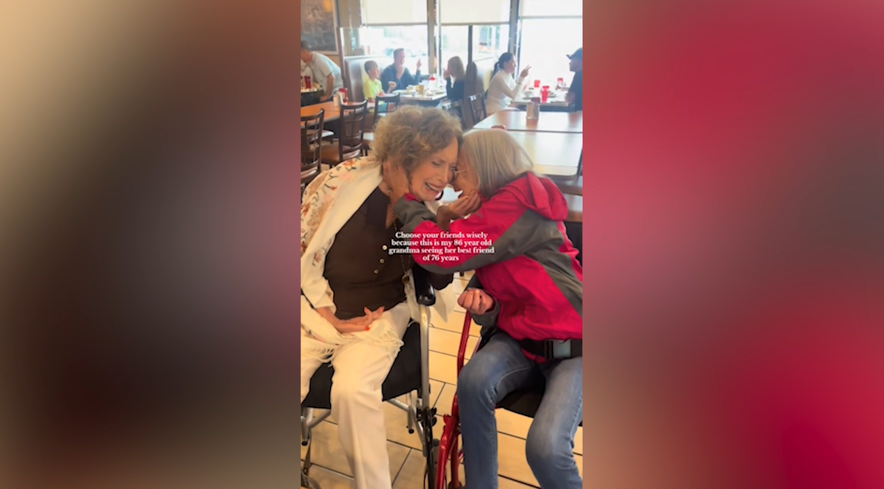 Best Friends Of Over 7 Decades Reunite, Instant Tears