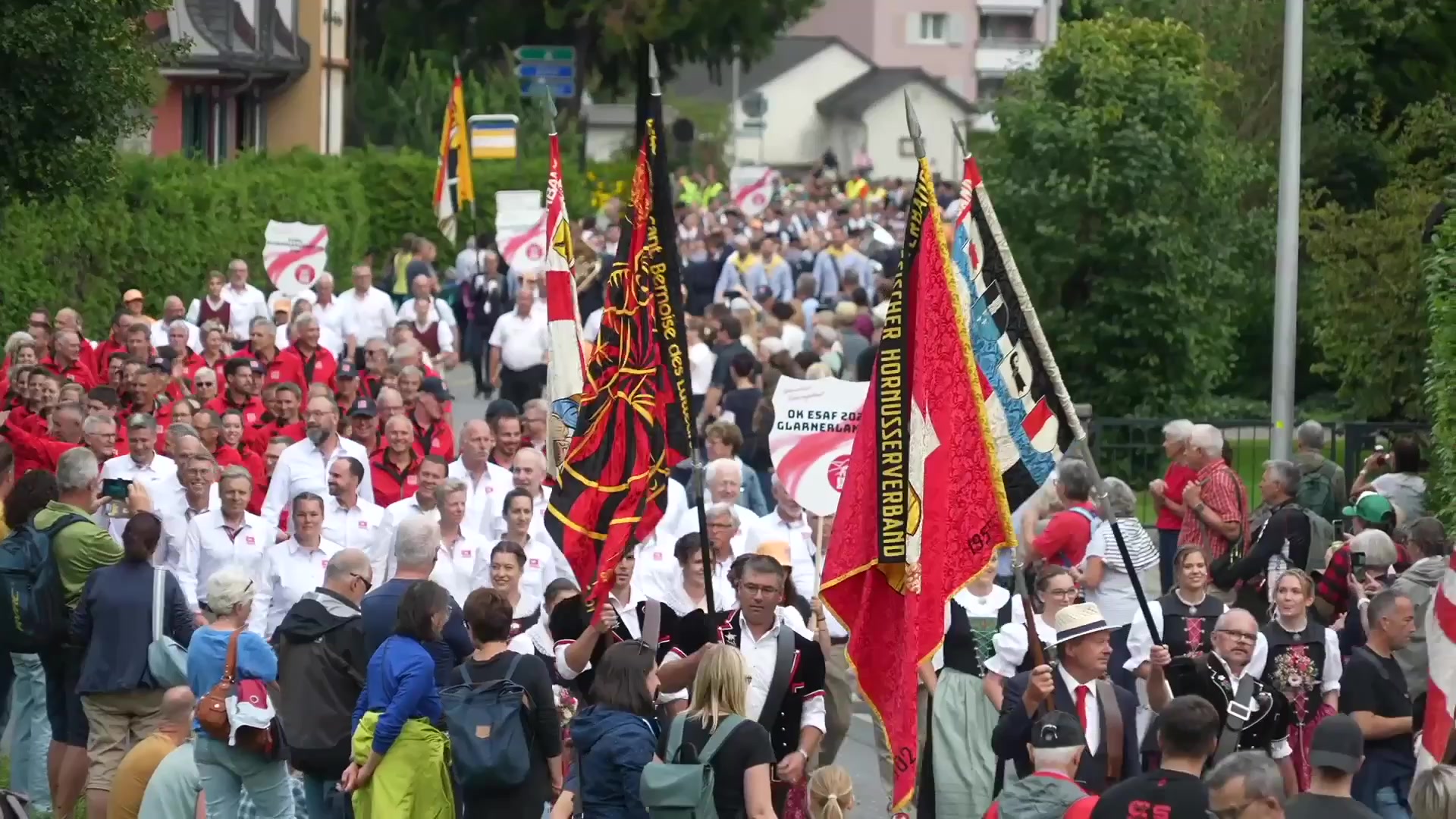 Fête fédérale de lutte suisse 2025 : grand cortège d'ouverture
