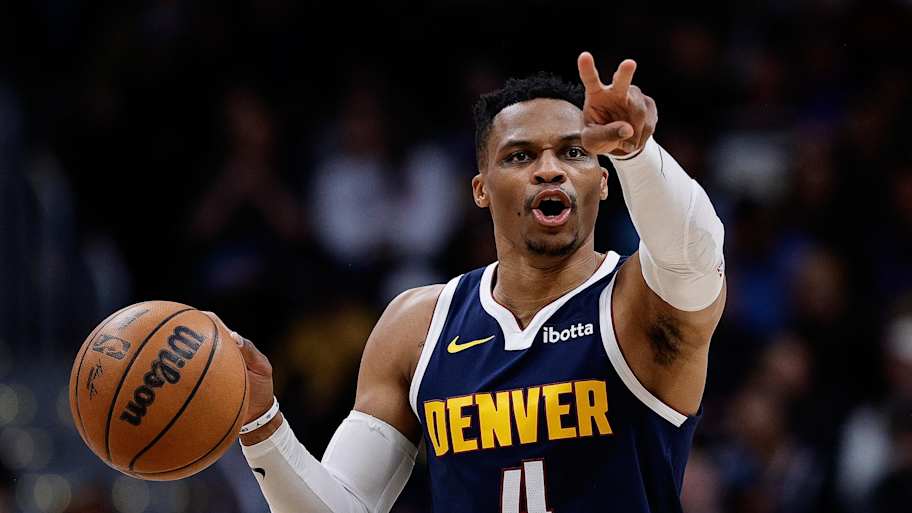 Russell Westbrook's Former Lakers Teammate Urges Teams to Sign Him From ...