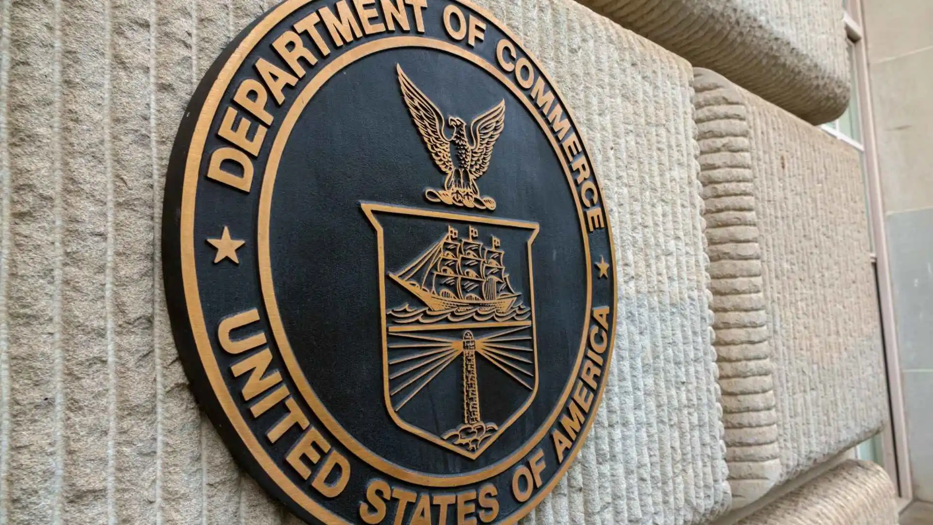 Chainlink Partners With Commerce Dept. To Launch on-Chain US Economic Data