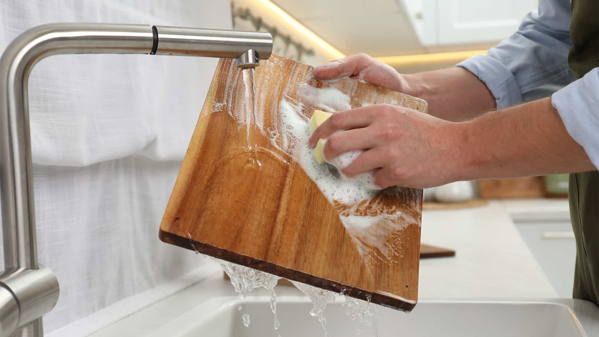 Plastic, bamboo, wood, or steel? The truth about cutting boards and ...