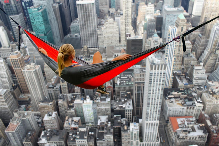 Acrophobia Explained Through the Science of Heights and Balance