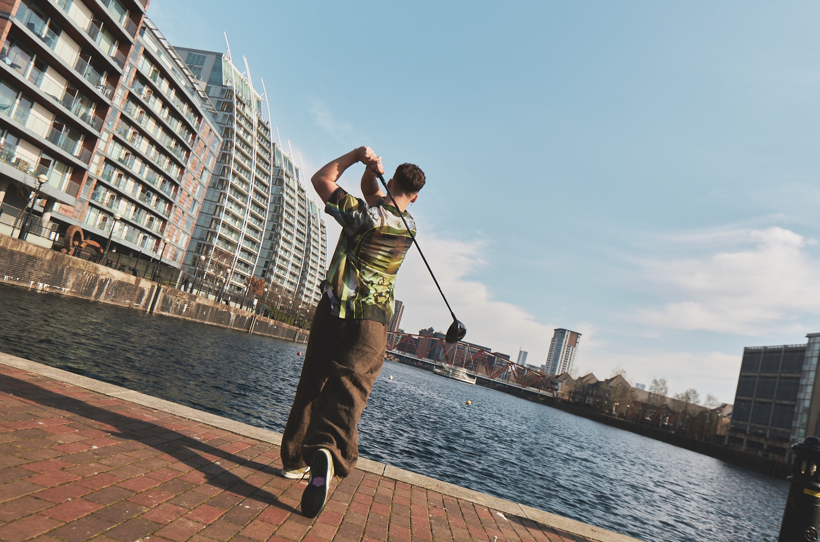 Huge premium indoor golf venue to open at Quayside in Manchester - here ...