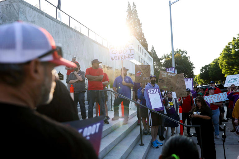 What's next after Oregon gas tax referendum leaders submit 193,000 ...