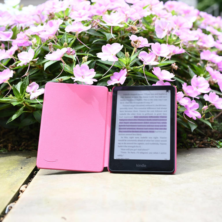 Colorsoft? Paperwhite? Scribe? Here's how to choose the right Kindle ...
